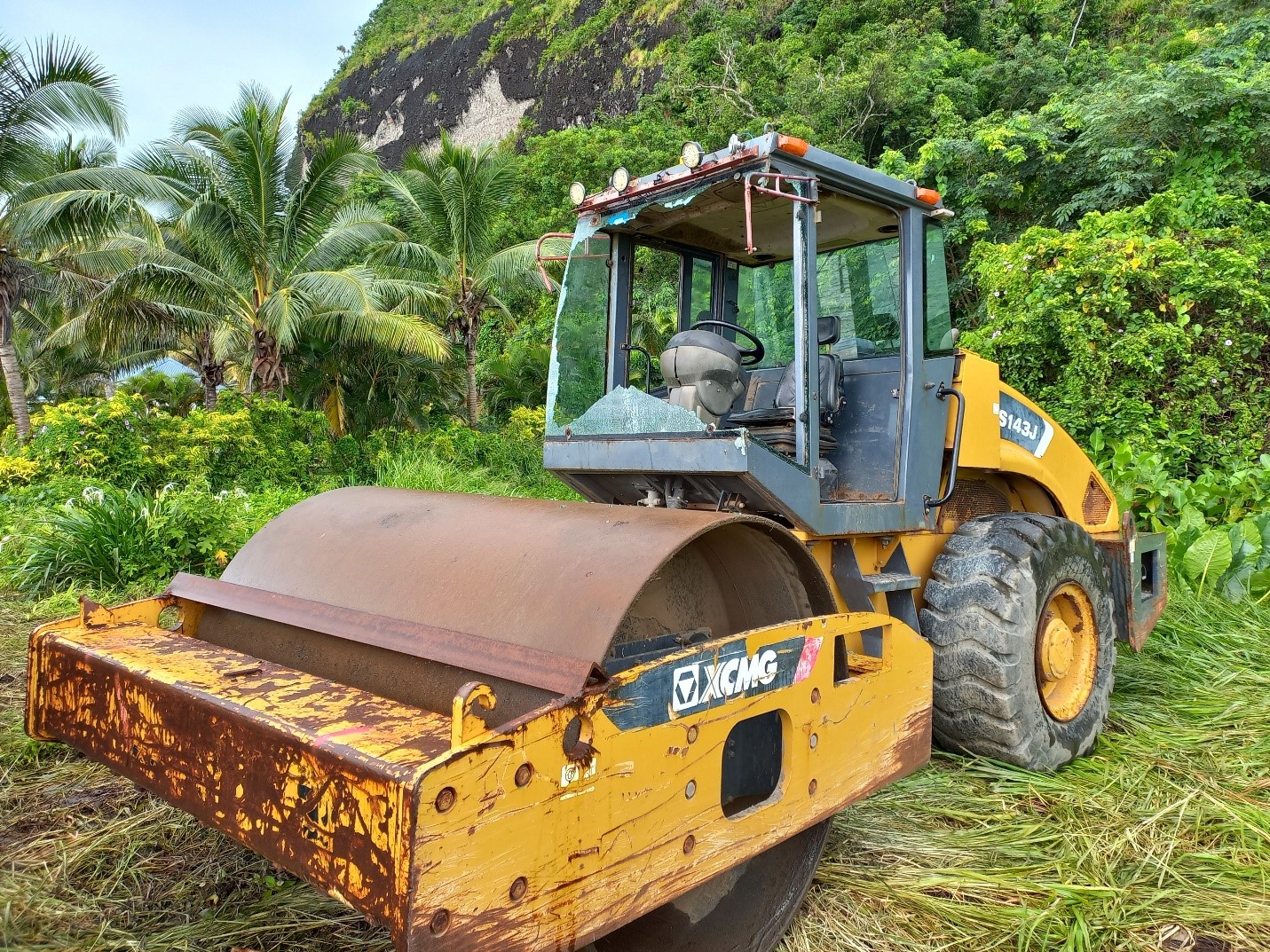 REPORT ALL INSTANCES OF VANDALISM: FRA - Fiji Roads Authority